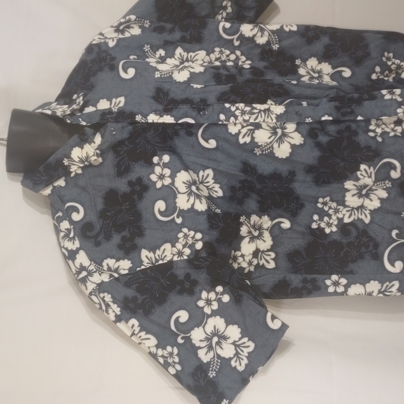 Tuki's Pareu | Shirts | Tukis Pareu Hawaiian Hibiscus Flower Print ...